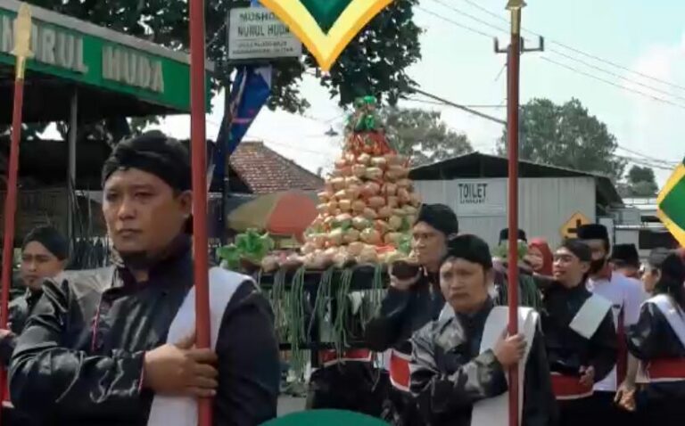 Kampung Coklat Blitar Gelar Kirab Tumpeng Ketupat Coklat, Simak Harinya